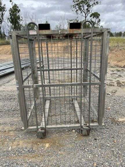 Pallet Brick Lifting Cage - TVAA Pty Ltd T/A Tomkins Valuers & Auctioneers