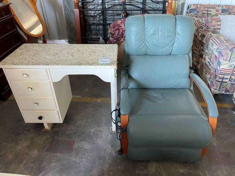 Electric Chair and Table - TVAA Pty Ltd T/A Tomkins Valuers & Auctioneers