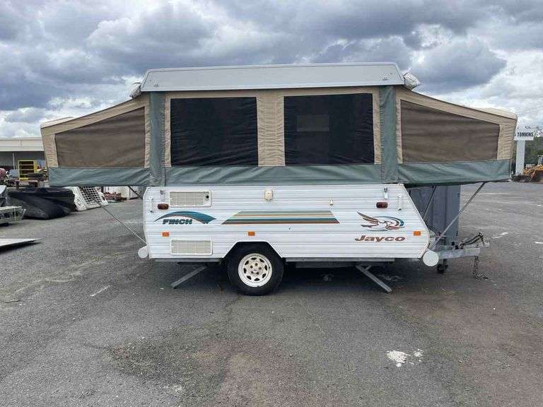 2003 Jayco Popup Caravan - TVAA Pty Ltd T/A Tomkins Valuers & Auctioneers