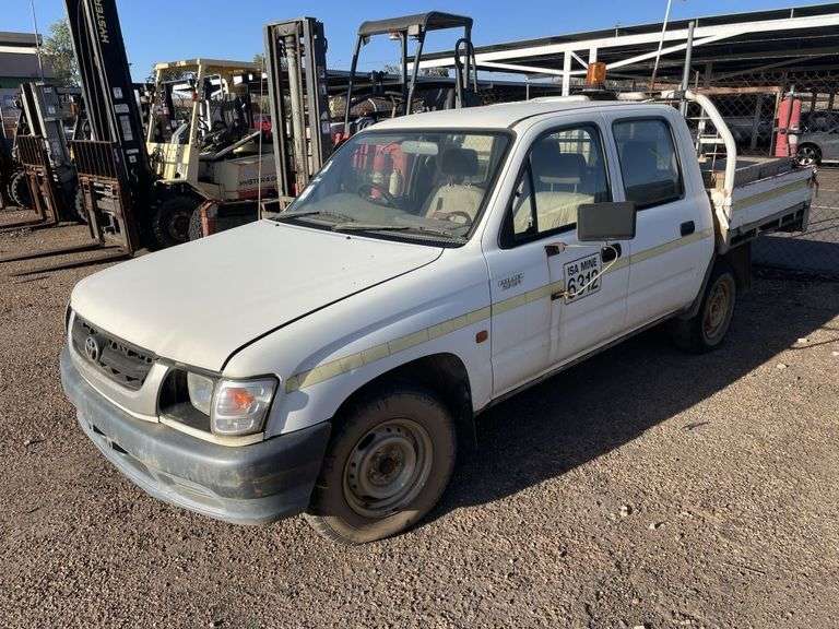 2004 Toyota Hilux RZN149 Dual Cab - TVAA Pty Ltd T/A Tomkins Valuers ...
