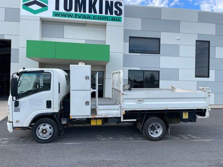 2011 Isuzu NPR 300 Medium Tipping Truck - TVAA Pty Ltd T/A Tomkins ...