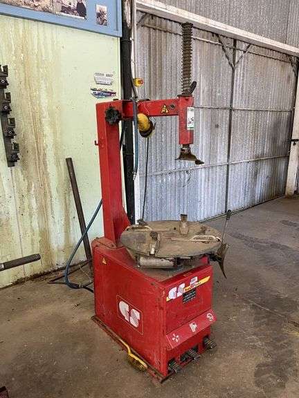GS Boxer Swing Tyre Changer - TVAA Pty Ltd T/A Tomkins Valuers ...