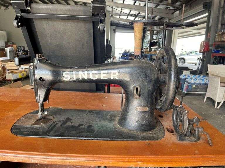Antique Industrial Singer Sewing Machine and Table - TVAA Pty Ltd T/A ...