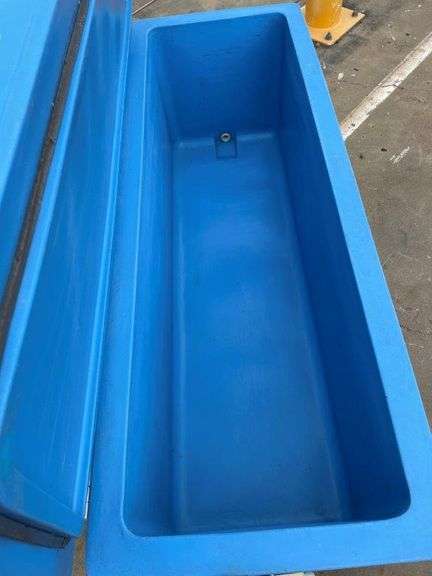 200L Eva Cool Esky - 1330mmL - TVAA Pty Ltd T/A Tomkins Valuers ...