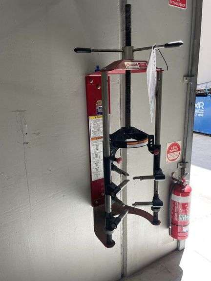 Branick 7600 Strut Spring Compressor - TVAA Pty Ltd T/A Tomkins Valuers ...