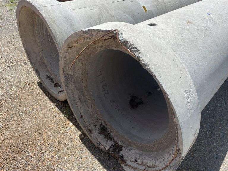 2x Concrete Pipe - 750mm - TVAA Pty Ltd T/A Tomkins Valuers & Auctioneers