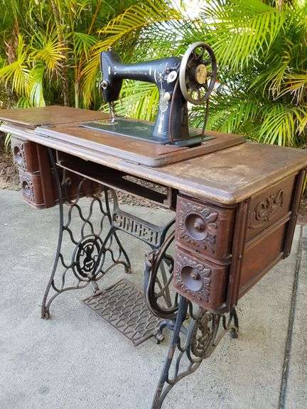 4 Drawer Antique Singer Pedal Sewing Machine - TVAA Pty Ltd T/A Tomkins ...