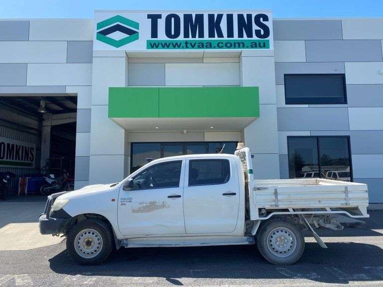 2015 Toyota Hilux Dual Cab Utility - TVAA Pty Ltd T/A Tomkins Valuers ...