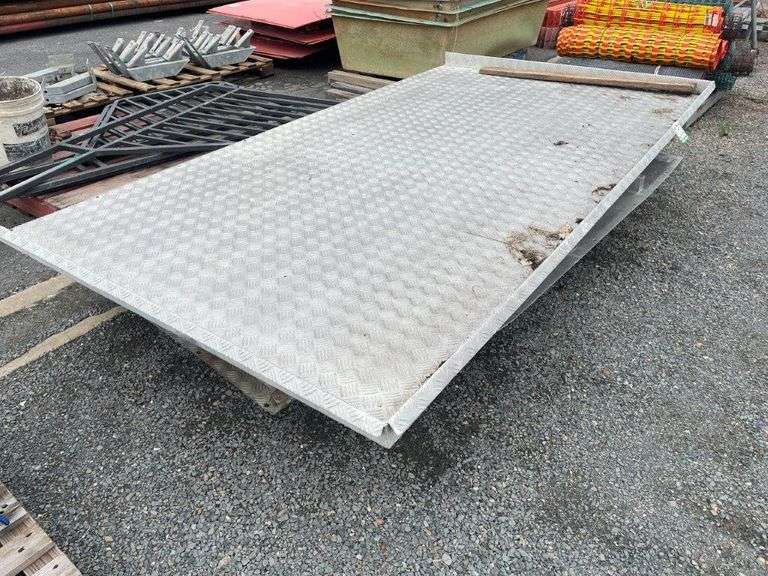 Aluminum Checker Plate Ramp x4 - TVAA Pty Ltd T/A Tomkins Valuers ...