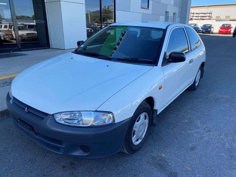 2002 Mitsubishi Mirage Hatchback - TVAA Pty Ltd T/A Tomkins Valuers ...