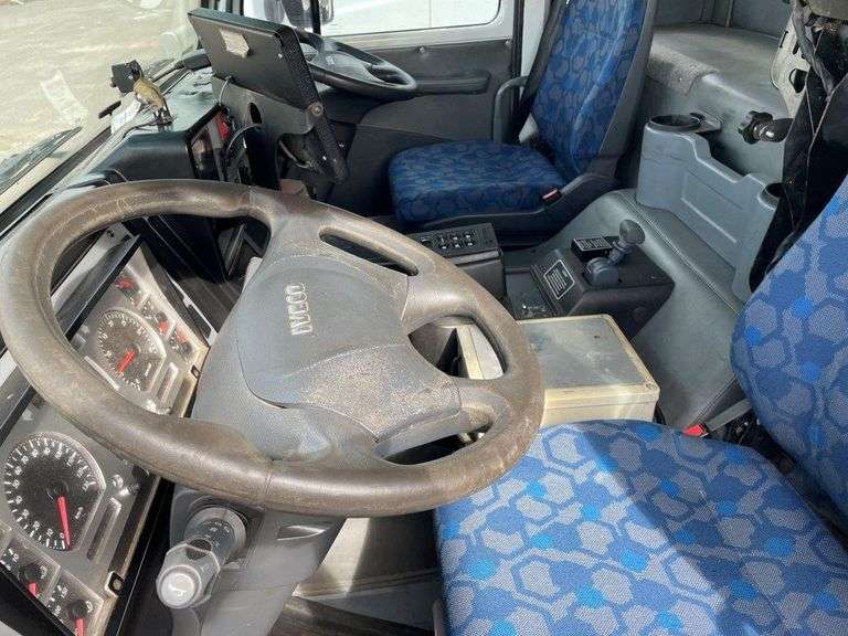 2014 Iveco Acco 4x2 Dual Control Waste Disposal Truck with Bucher 18m3 ...