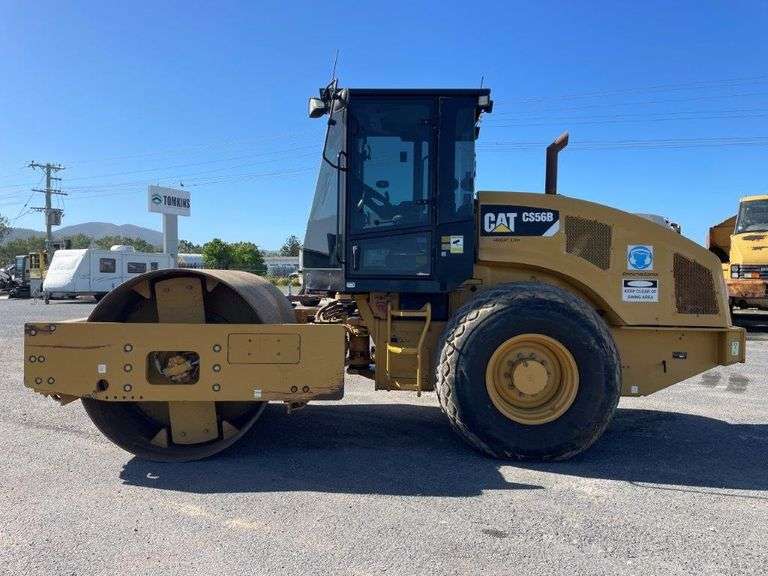 2015 Caterpillar CS56B Smooth Drum Vibratory Soil Compactor Roller - TVAA Pty Ltd T/A Tomkins ...
