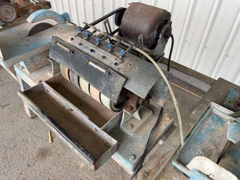 Rock Grinder Machine - TVAA Pty Ltd T/A Tomkins Valuers & Auctioneers