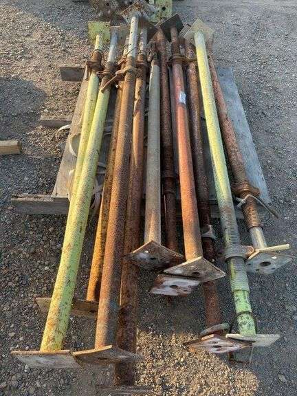Pallet Lot Acro Props - TVAA Pty Ltd T/A Tomkins Valuers & Auctioneers