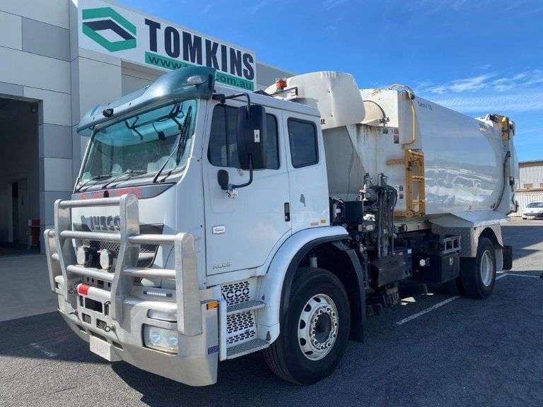 2014 Iveco Acco 4x2 Dual Control Waste Disposal Truck with Bucher 18m3 ...