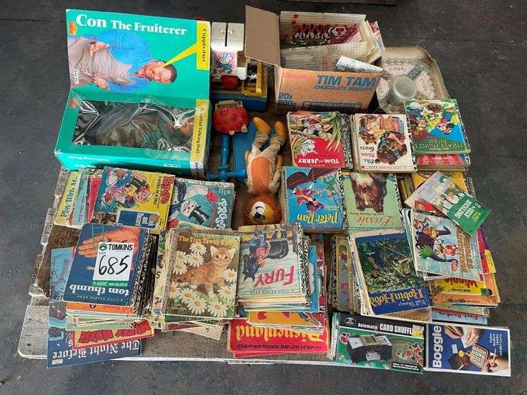Pallet Comic Books etc - TVAA Pty Ltd T/A Tomkins Valuers & Auctioneers