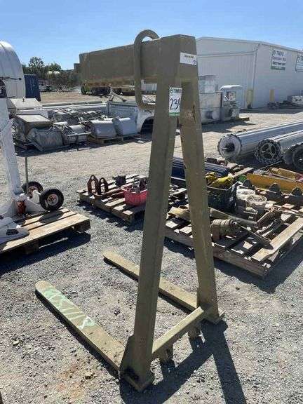 Crane Pallet Forks SWL - 1T - TVAA Pty Ltd T/A Tomkins Valuers ...