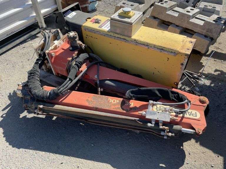 Palfinger Crane and Control Box - TVAA Pty Ltd T/A Tomkins Valuers ...