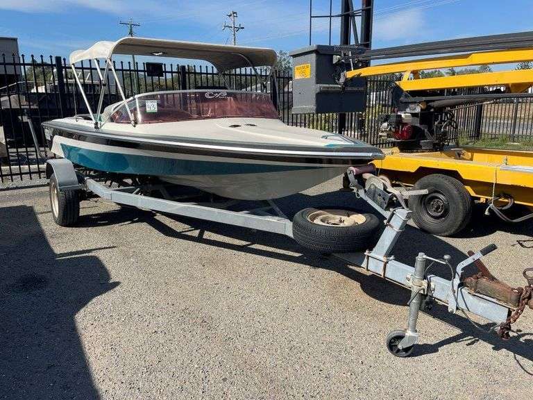 1993 Lewis Tournament Ski Boat - TVAA Pty Ltd T/A Tomkins Valuers ...