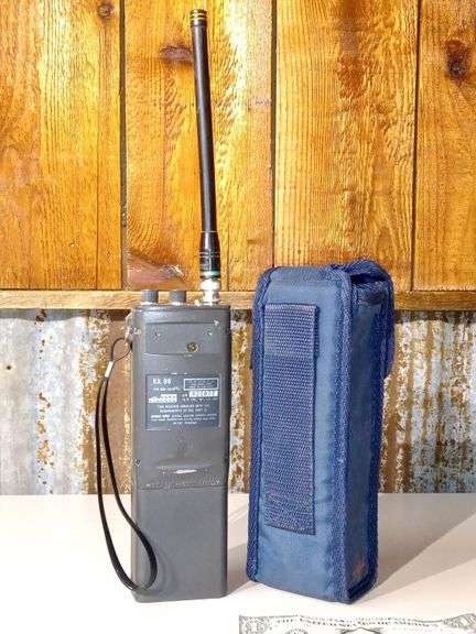 Vintage Bendix/King KX 99 handheld radio and case - Texas Online ...
