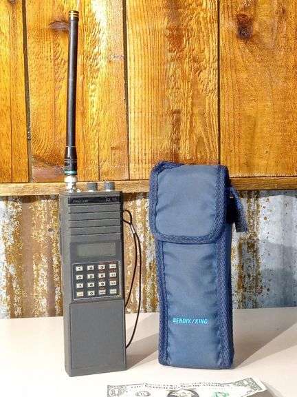 Vintage Bendix/King KX 99 handheld radio and case - Texas Online ...