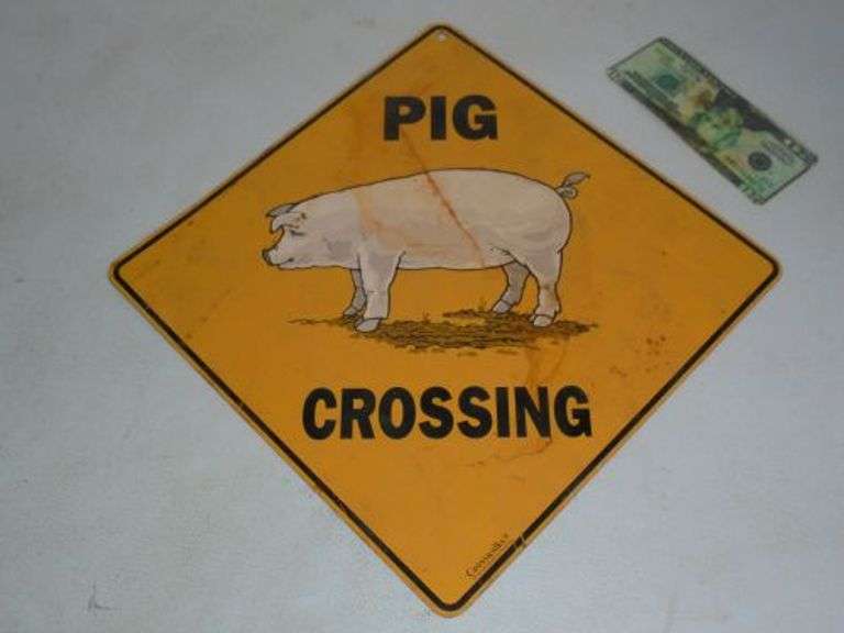 Metal PIG CROSSING sign. - Texas Online Auction House