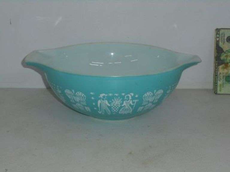 PYREX Turquoise Amish Butterprint Cinderella Mixing Bowl. - Texas ...