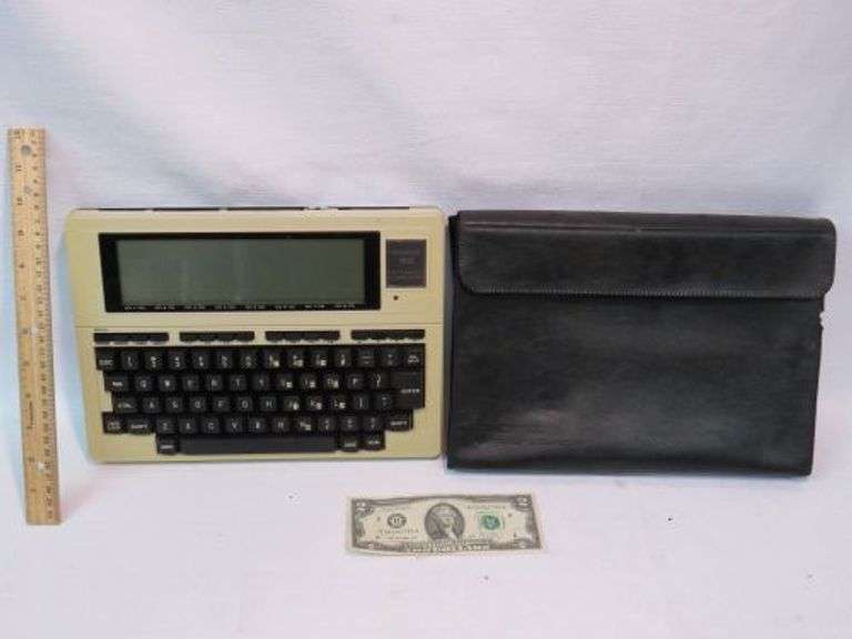 Tandy 102 Portable Computer with soft case as shown, untested - Texas ...