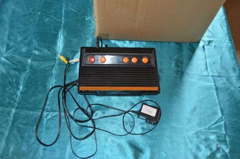 OLD ATARI CONSOLE - Texas Online Auction House