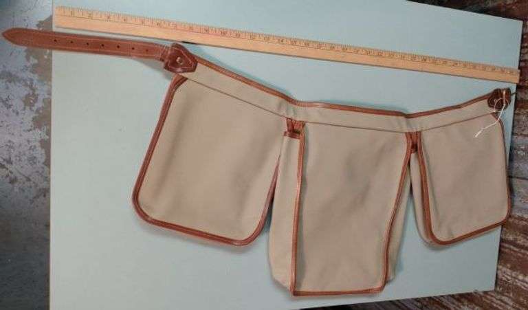 King Ranch leather ultimate shooting bag - $299 retail - Texas Online ...