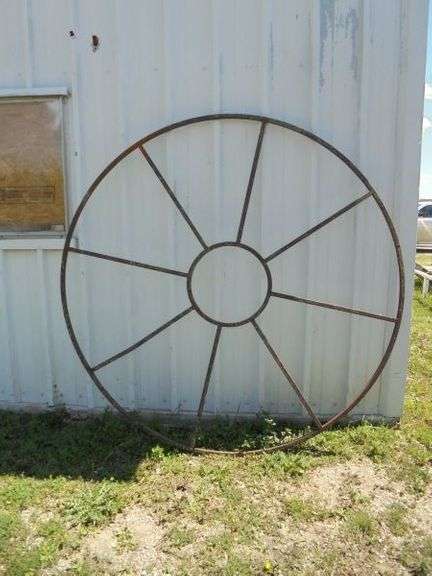 Large metal wheel. 4 of 8 - Texas Online Auction House