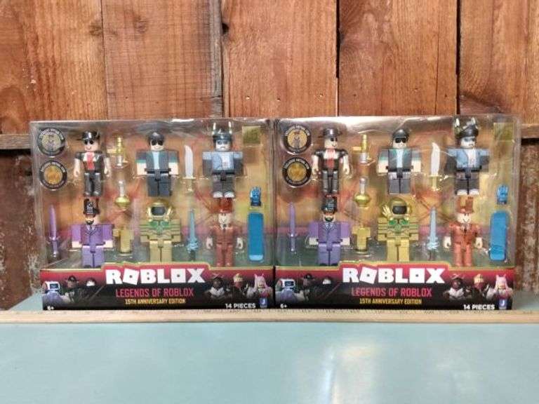 Lot of 2 awesome NEW 15th Anniversary Edition ROBLOX Legends of ROBLOX ...