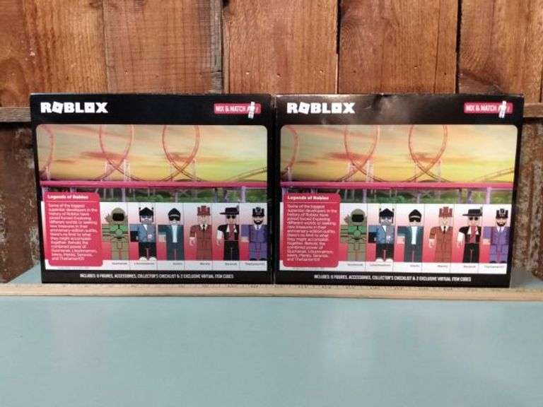 Lot of 2 awesome NEW 15th Anniversary Edition ROBLOX Legends of ROBLOX ...