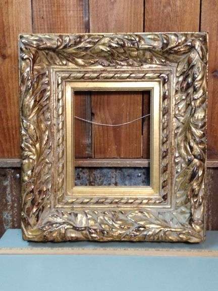 Stunning and ornate gold tone frame for 8X10 - Texas Online Auction House