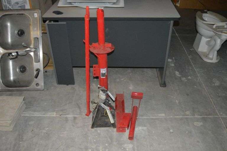 MANUAL TIRE BREAKDOWN TOOL - Texas Online Auction House