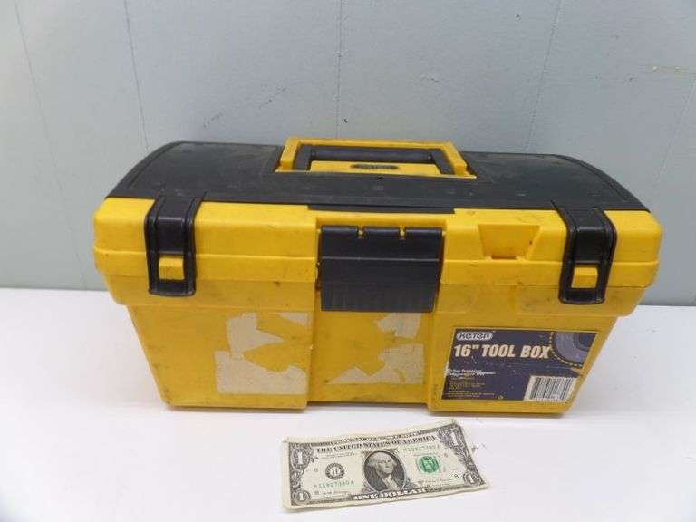 Toolbox filled w/misc tools! (7A) - Texas Online Auction House