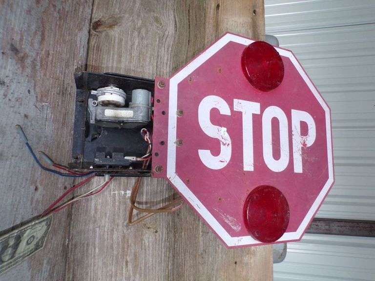 School Bus Stop Sign - Texas Online Auction House