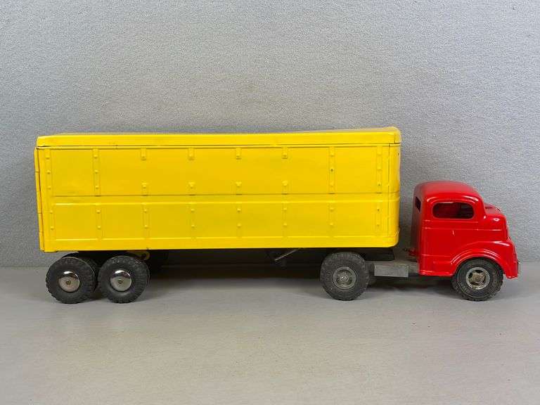 Custom Built Truck & Trailer, Structo Toys - United Edge Real Estate ...