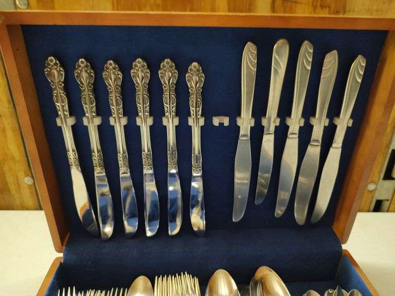 Ecko Eterna & Insico Stainless Flatware Pieces in Case - United Edge ...