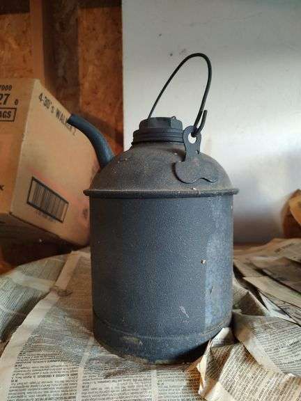 Eagle Spouted Oil Can - United Edge Real Estate & Auction