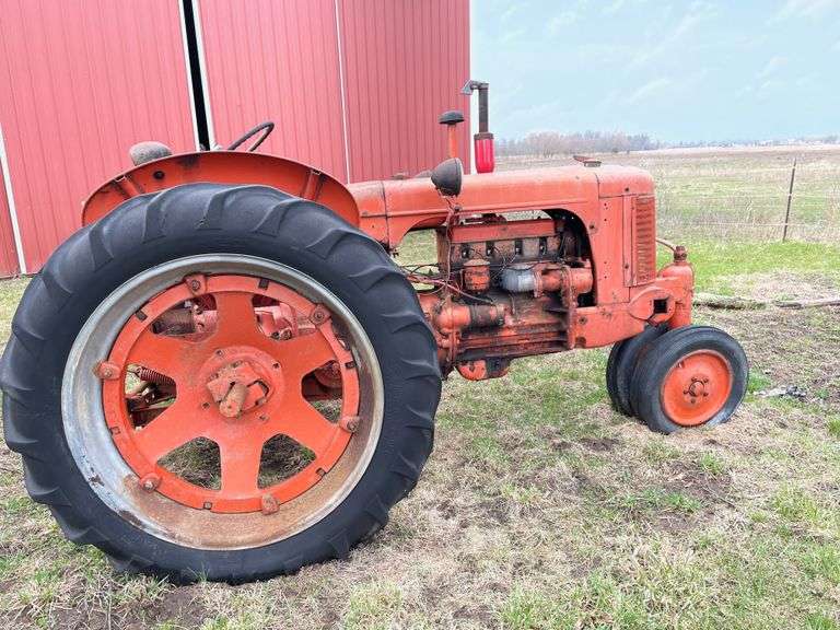 1948 Case SC Tractor - United Edge Real Estate & Auction