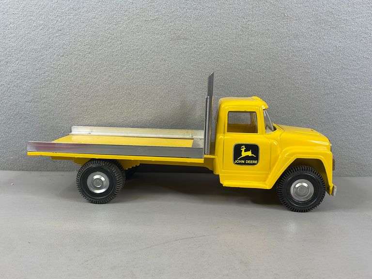John Deere Custom Built Truck, Ertl - United Edge Real Estate & Auction