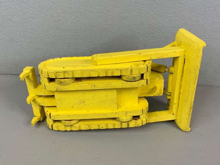 International TD24 & Wooden Dozer - United Edge Real Estate & Auction