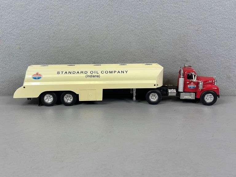 Amoco Standard Oil Company Mack Truck & Tanker Bank, UMG - United Edge ...