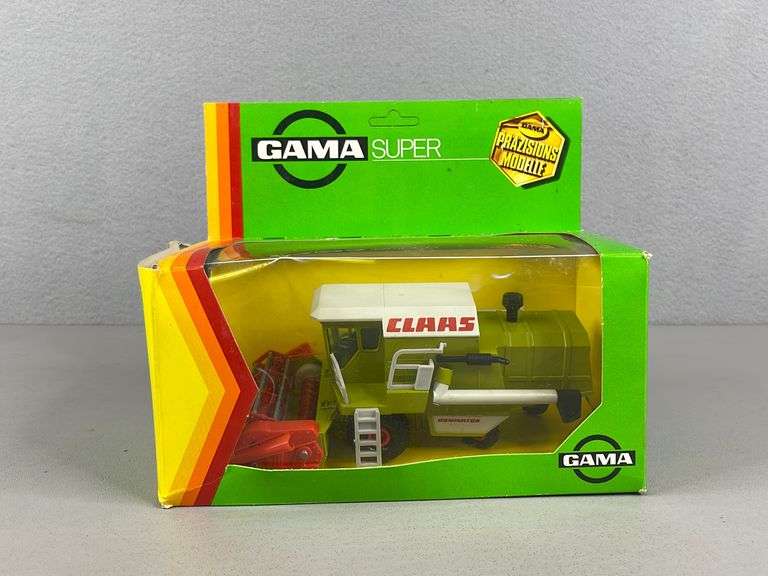 Claas Dominator Combine, Gama - United Edge Real Estate & Auction