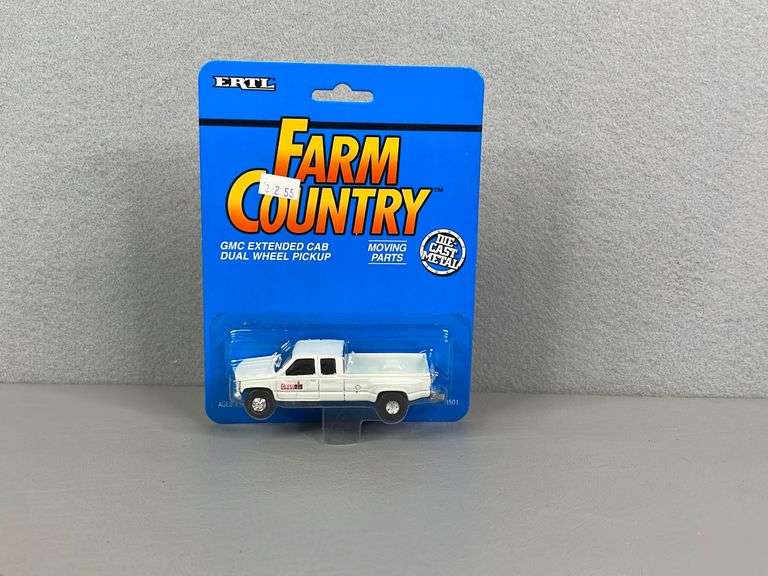 Case IH GMC Dually Pickup Truck, 1/64 Scale, Ertl - United Edge Real ...