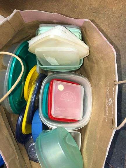 Canning Pot W/Rack & Tupperware Freezer Containers - United Edge Real ...