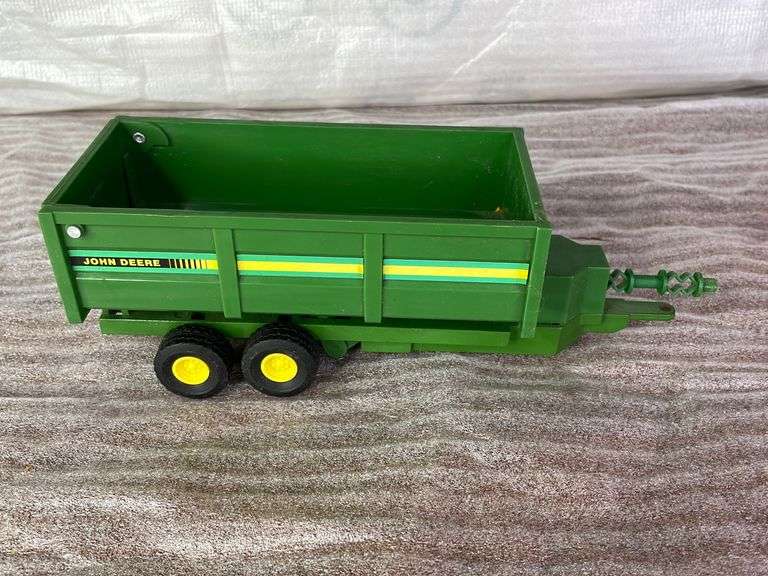 John Deere Dump Wagon, 1/32 Scale, Ertl - United Edge Real Estate & Auction