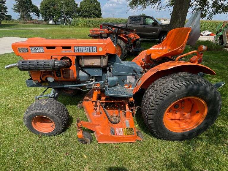 Kubota B6100 Garden Tractor Mower - United Edge Real Estate & Auction