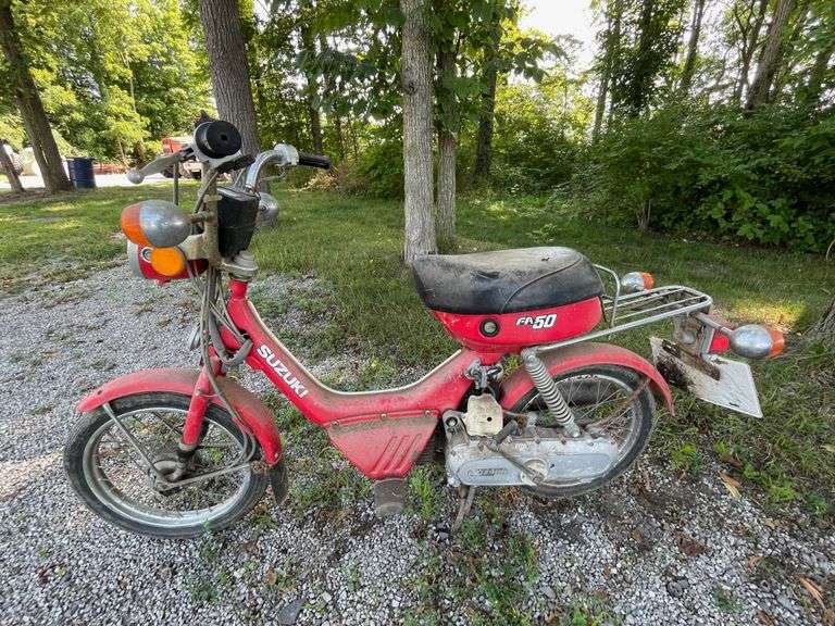 Suzuki Shuttle FA50 Moped - United Edge Real Estate & Auction